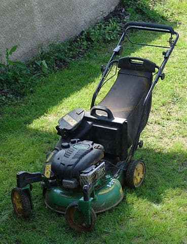 Why Your Lawn Mower is Hard to Pull - Outdoor Tool Guide
